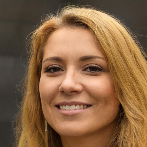 Scaling a Business Online: Balancing Growth and Impact